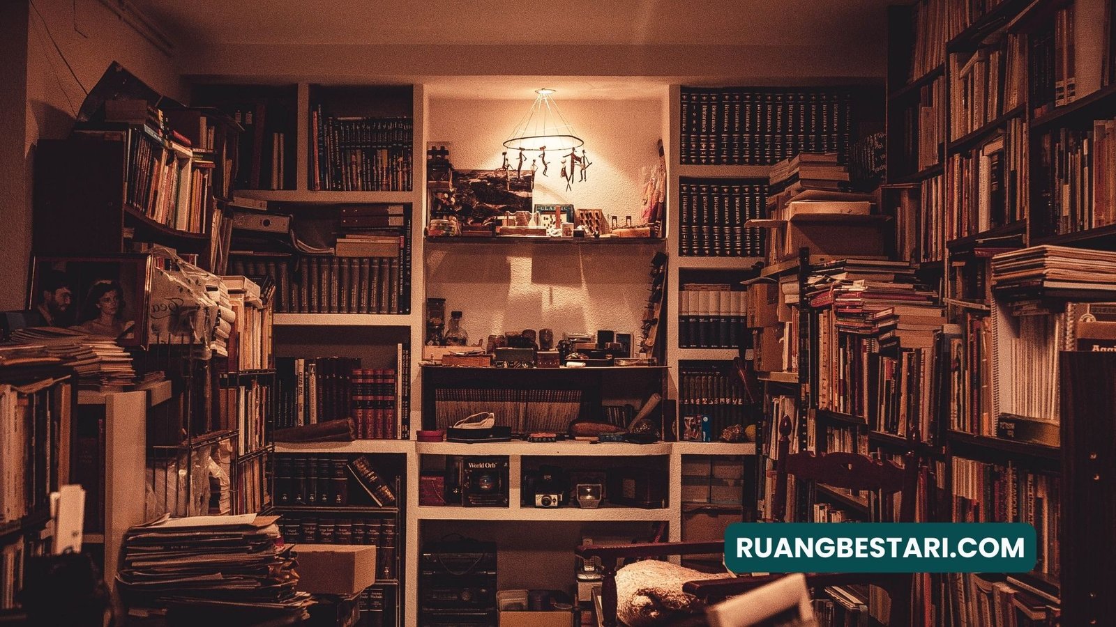 Riuh Peluh Pilihan - Puisi Lina Hernawati, S.Pd., M.Pd. - ruangbestari.com